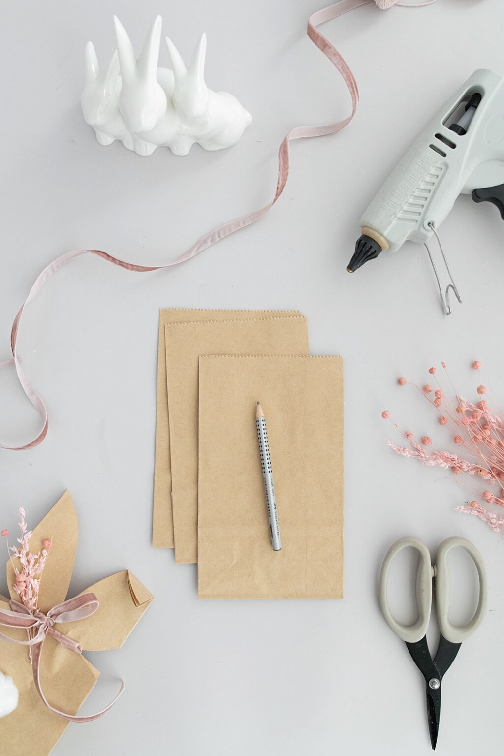 DIY: Schnelle Hasen-Tüten für kleine Osterüberraschungen selber machen